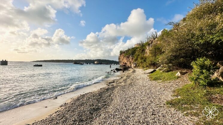 48 Praias de Curaçao para você se surpreender | Viajante Solo